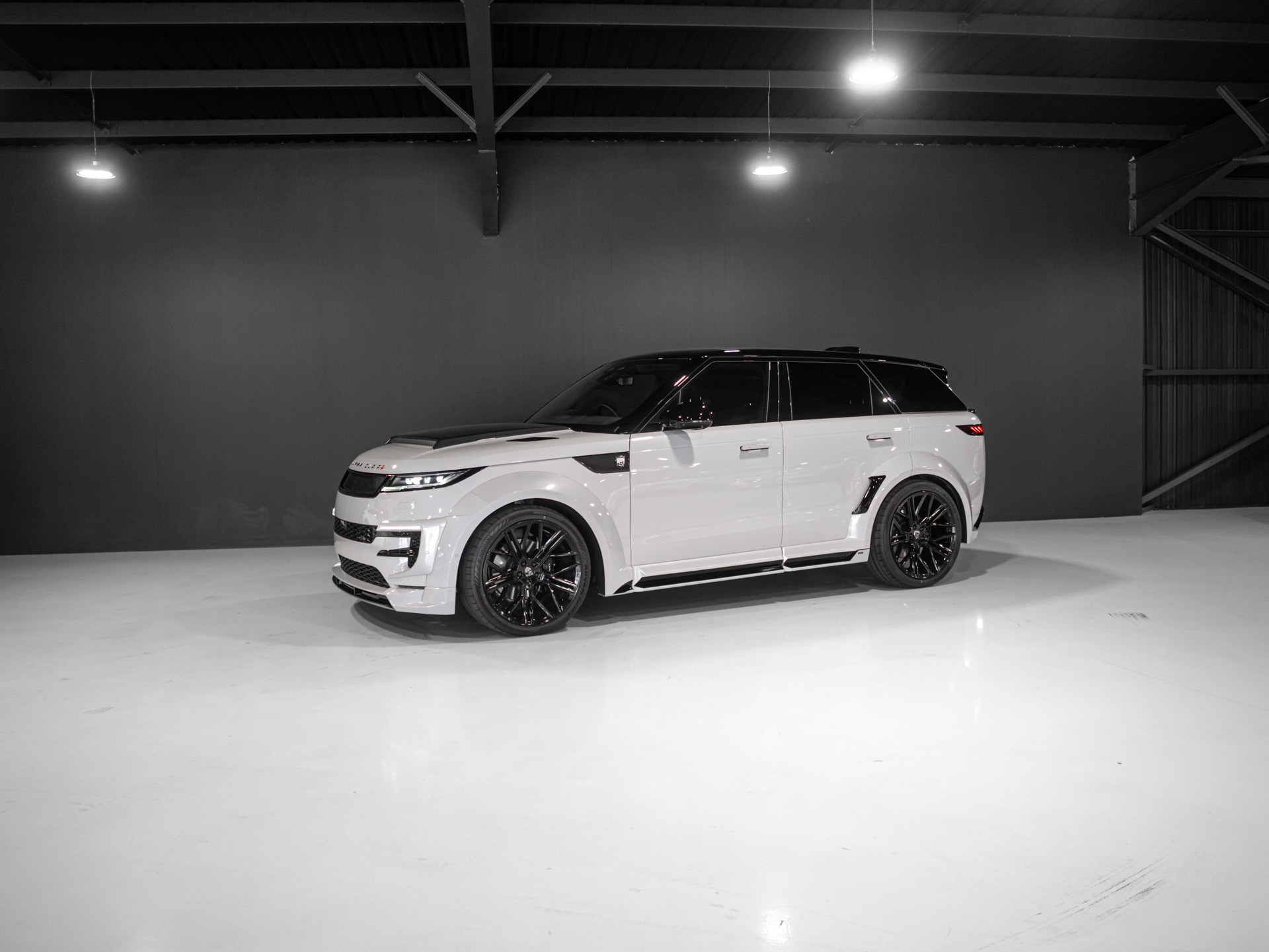 2025 Land Rover Range Rover Sport D350 Lumma CLR RS – Pharoah Group